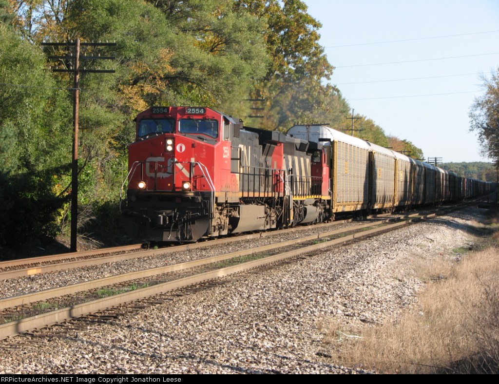 CN 2554 Heading Into The Yard